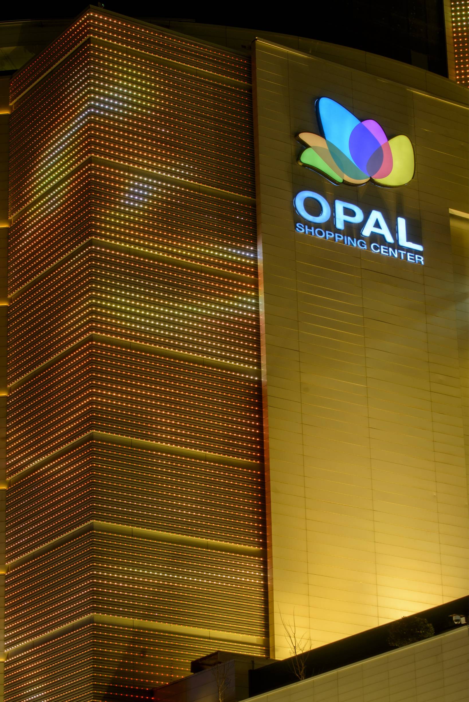 Opal Shopping Center - RGE LIGHTING DESIGN