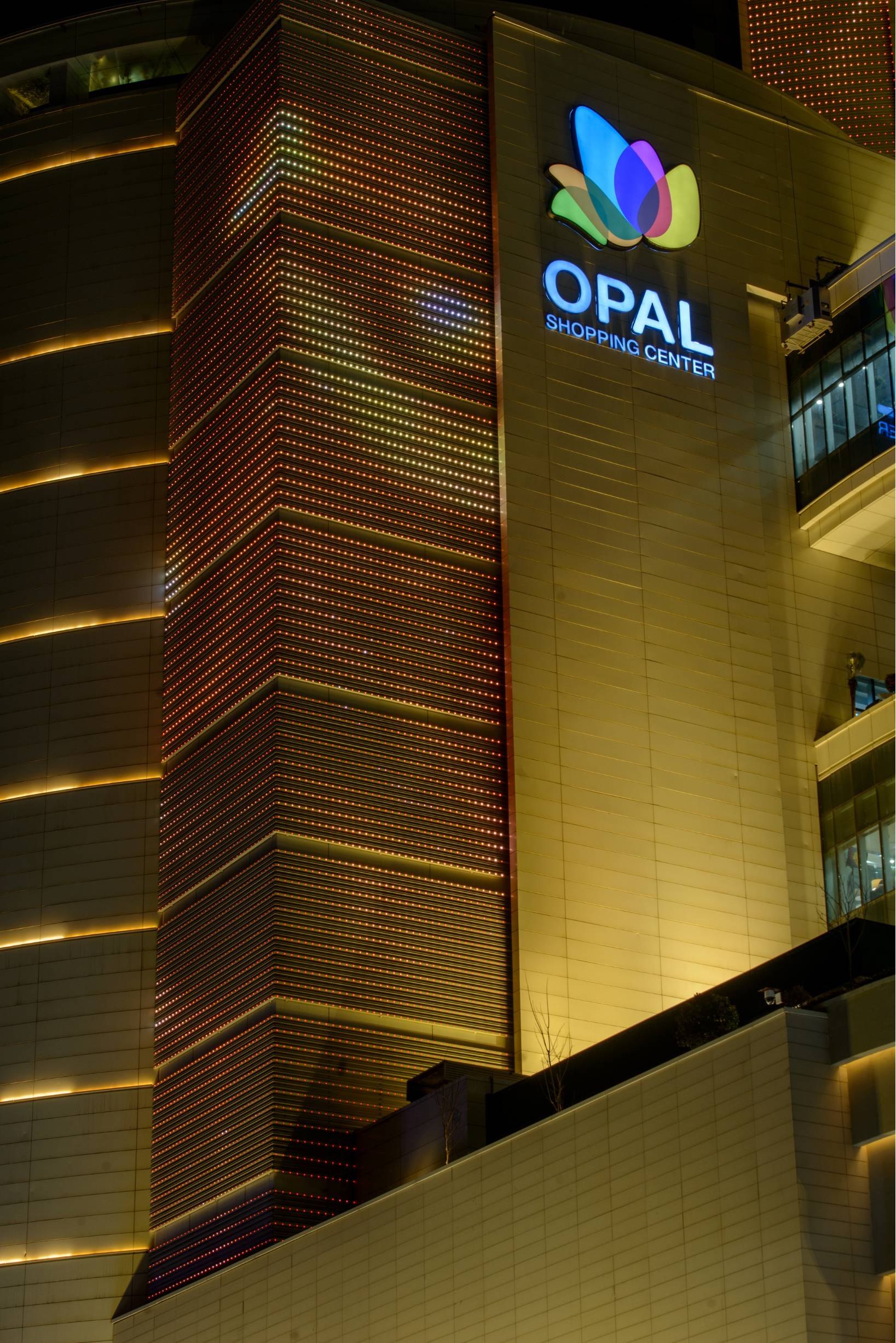 Opal Shopping Center - RGE LIGHTING DESIGN
